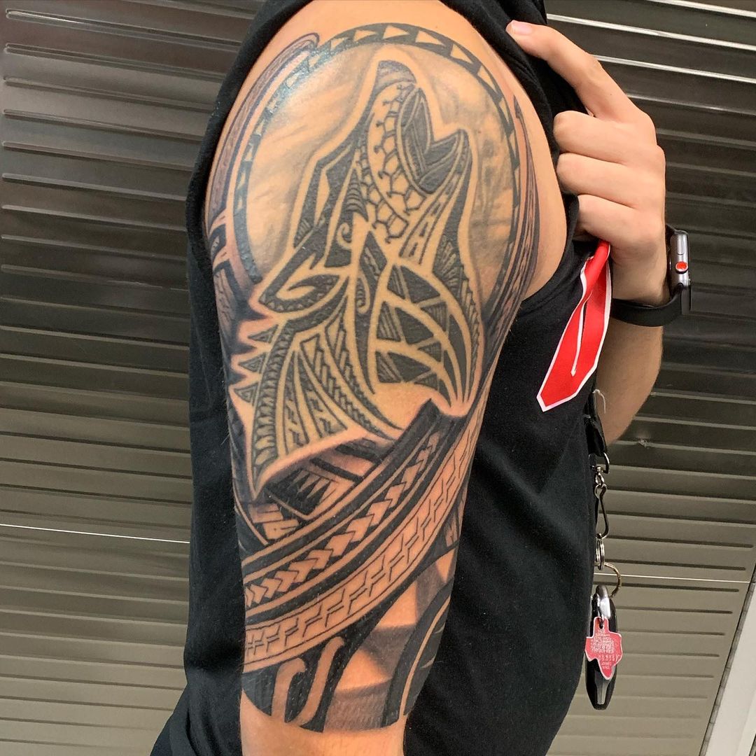 24 Tribal Wolf Tattoo for Everyone in 2021 - Small Tattoos & Ideas