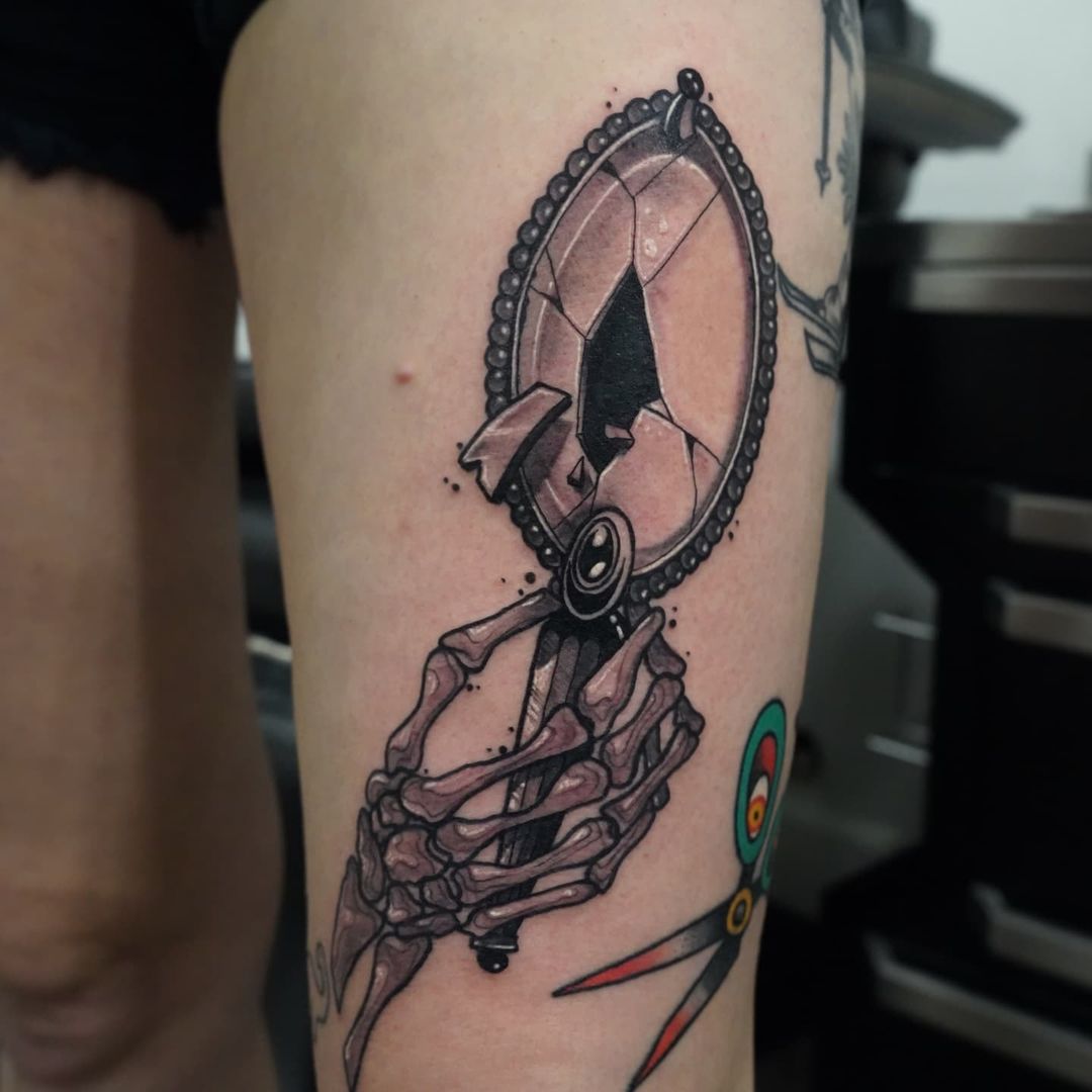 23 Skeleton Hand Tattoos for Everyone in 2021 - Small Tattoos & Ideas